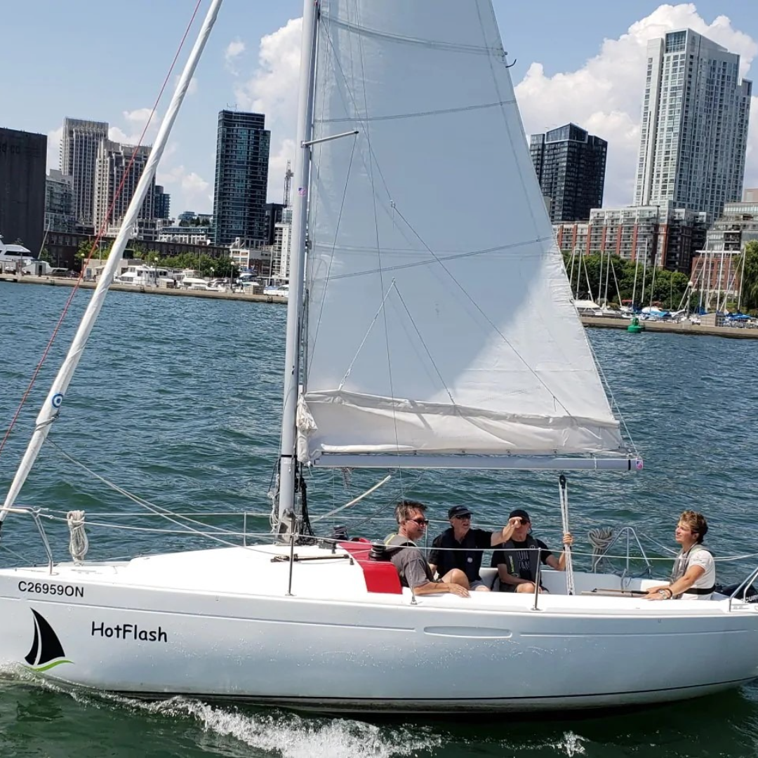 Discover Sailing – 3hr Introductory Sail - Spadina WaveDeck - Toronto ...