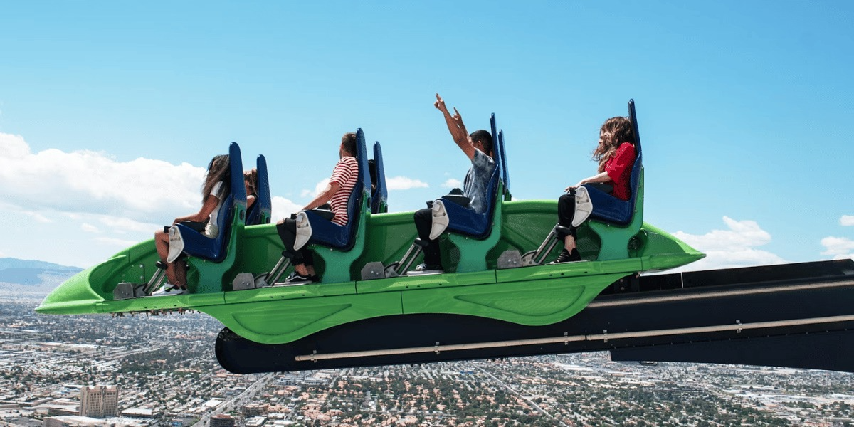 STRAT Observation Deck: SkyPod Experience + Optional Thrill Ride ...
